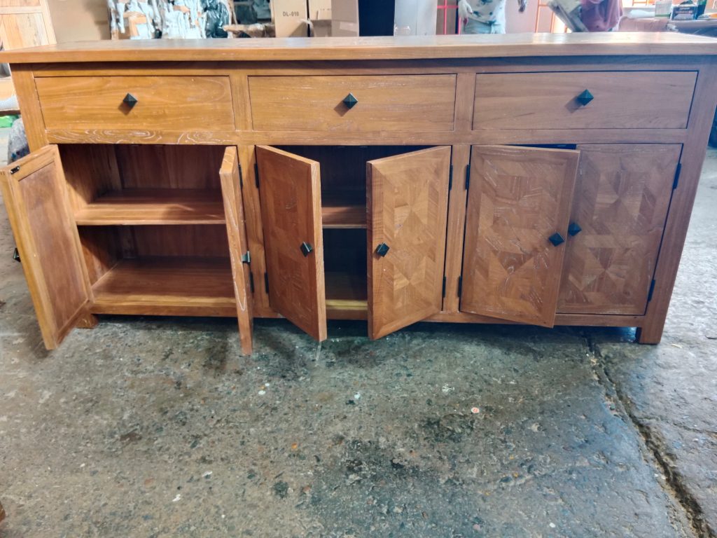 Kensington 3 Drawer 6 Door Buffet PQ201 - Megaria